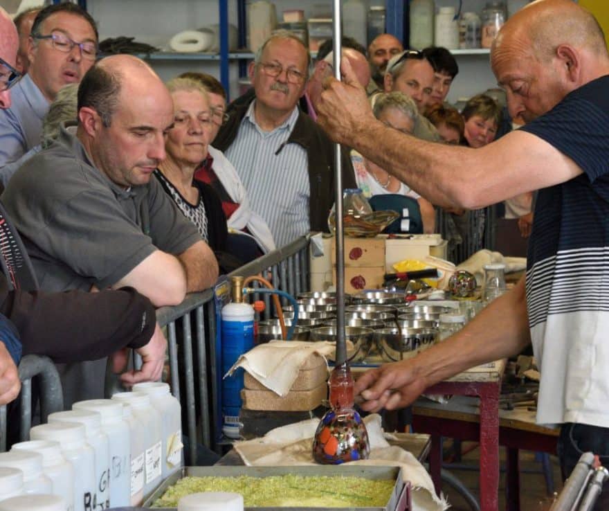 La Démonstration - Bayel, Cité du Cristal Démonstration de soufflage de ...